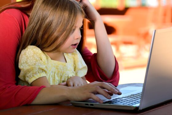 7 Best Coding Gifts for Kids Who Want To Learn Programming - DIVINE